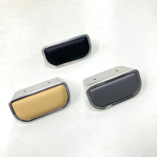 RACING　GEAR　からローバーミニ用アームレストが発売です。小さな外観からは想像できない高い居住性をもつミニですが、長距離ドライブのときなど、ふと、「肘掛は？」と感じた事はありませんか？このコンパクトなアームレストで一層快適な空間をお...