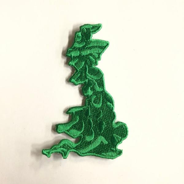 ローバーミニの限定車Paulsmithのグリルについている緑色のグレートブリテン島の形の刺繍ワッペンです。8cm×5.5cmアイロンで貼り付けることが可能です。裏に糊がついていますClassic Mini Cooper Paul Smith...