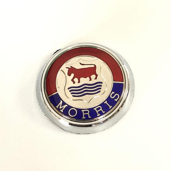 クラシックミニ専用の丸型タイプのボンネットエンブレムです。 センターのMORRISのモチーフは七宝でできています。 貼り付けは両面テープで貼り付けるだけです。 5.5cm×5.3cmClassic Mini Round Bonnet Fro...