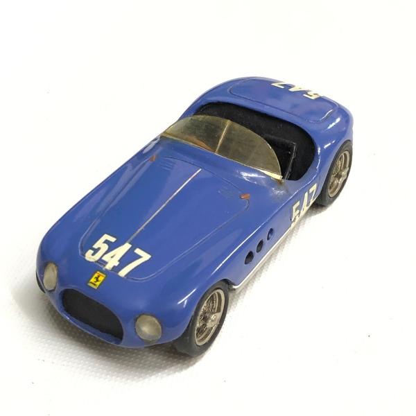 専用の箱は付属しません。8.6cm×3.4cm×2.5cmキズ、色あせなどの経年劣化があります。写真のものが現品となります。量産品に関しましては、製品の塗装のムラ、デカールのズレ、各種パーツの取り付け位置の誤差など、商品の個体差、初期の傷が...