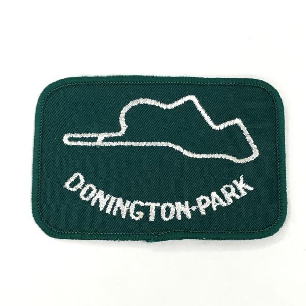 10.2cm×6.9cm古いもので、写真のものが現品です。裏に糊はついていません。DONINGTON PARK Circuit Vintage Wappen Patch