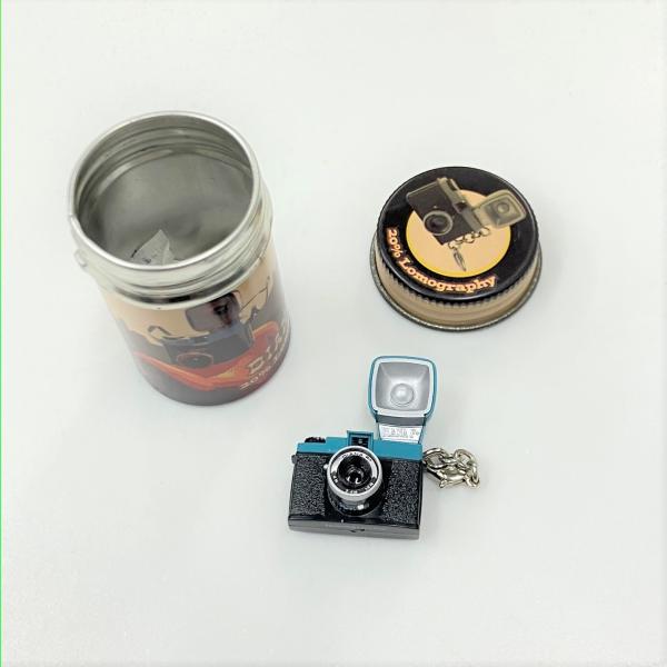 20%　Lomographyカメラサイズ：2.5cm×3.5cm×2cm缶入りです。写真のものが現品です。
