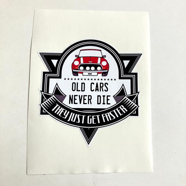 赤いクラシックミニのステッカーステッカーの縁取りは写真にてご確認ください。白い部分は台紙です。10cm×10cmTHEY JUST GET FASTER