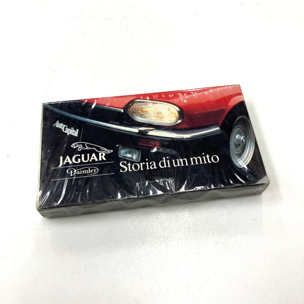 ジャガー　コレクターズアイテムシュリンクパック未開封の新品です。