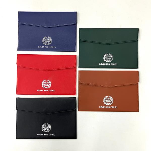 クラシックミニのユーザーにおすすめです。車検証に限らず、書類や薄いものをいれてください。17cm×25.5cmマチなしClassic Mini Morris Austin Rover Document Car Registration Ca...