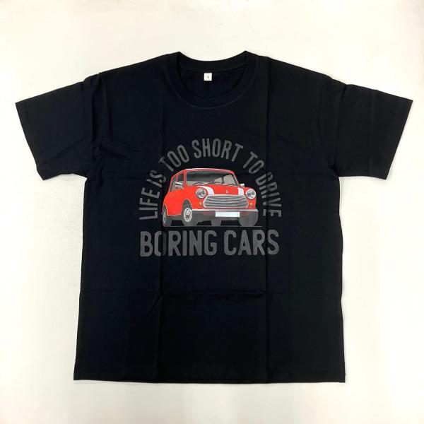 クラシックミニ乗りにおすすめのTシャツです。背中側は無地です。100％コットンサイズ表記：L着丈：約69cm肩幅：約48cm袖丈：約17cm身幅：約52cmサイズ違いによるご返品・交換はできかねます。生産国によりサイズ表記に大小がございます...