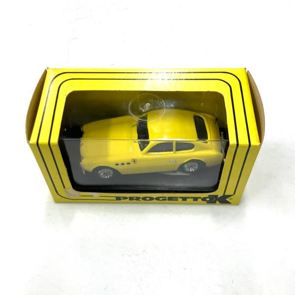 035AStradale/Gialla 1952写真のものが現品となります。紙パッケージに経年劣化、汚れあり。量産品に関しましては、製品の塗装のムラ、デカールのズレ、各種パーツの取り付け位置の誤差など、商品の個体差、初期の傷がある場合もござ...