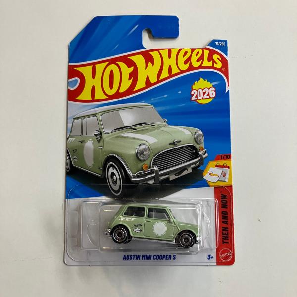 オースチンミニクラシックミニのミニカーです。ミニカーサイズ：約5.5cm×3cm×2cm写真のものが現品となります。量産品に関しましては、製品の塗装のムラ、デカールのズレ、各種パーツの取り付け位置の誤差など、商品の個体差、初期の傷がある場合...