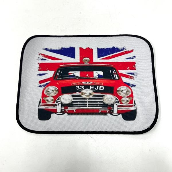ベースの色はグレーです。42.5x32.5cmClassic Mini Cooper Rallye Monte Carlo #37 33EJB rug
