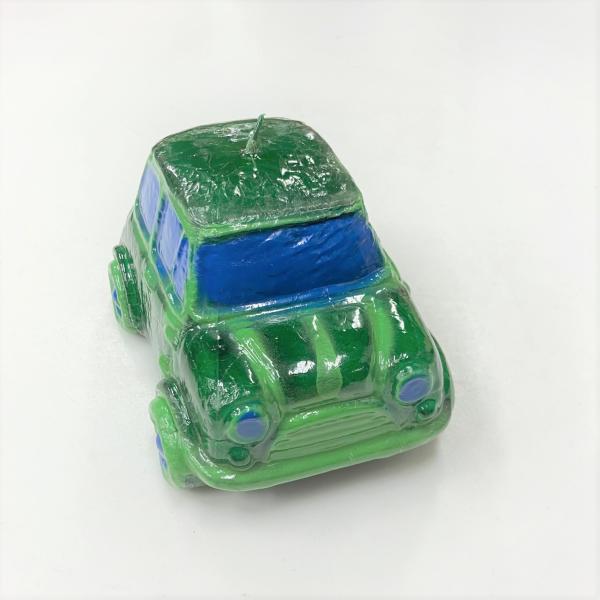 なかなか見ないミニクーパー型の蝋燭（ロウソク）。 インテリアに置いておくと、とってもインパクト大！ お部屋にも店舗にもいかがですか？？ サイズは長さ150mm×幅100mm×高さ90mm手作りのため、少しづつ風合いが異なります。ロウが溶ける...