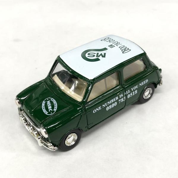 Microsoft Security Response Centerローバーミニのミニカーです。写真のものが現品です。ルーフのプリントは入荷時より写真のような状態です。ご了承ください。ミニカーサイズ：約7cm×3cm×3.2cmパッケージに...