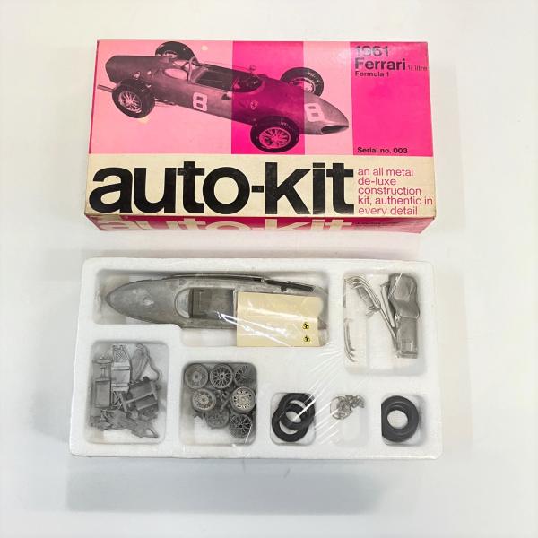 フェラーリ　フォーミュラ1　1961のプラモです。Serial　no.0031-1/2　litre未組み立て。箱はつぶれがあり、古びてますが新品です。外箱に、細かなキズ、色あせなどの経年劣化があります。写真のものが現品となります。Model...