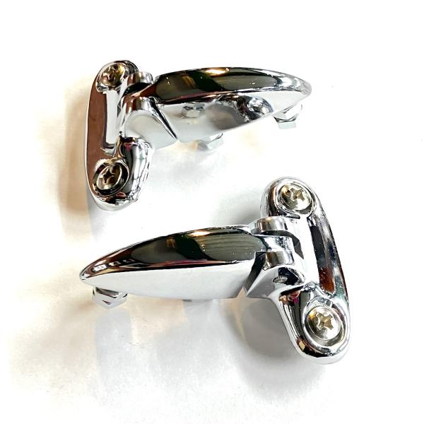 ローバーミニのトランクヒンジです。左右2つセットのお値段です。Rover Mini Bootlid Hinges Pair