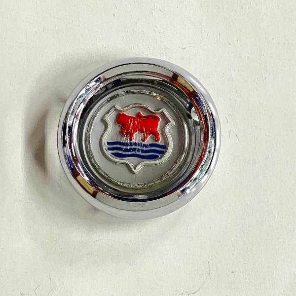 MK2ローバーミニのクーパー以外の車両用フロントエンブレムです。クーパー以外のセダンやカントリーマン、トラベラー等に使用されていました。写真のものが現品です。Classic Mini Mk2 Morris Standard Front Bo...