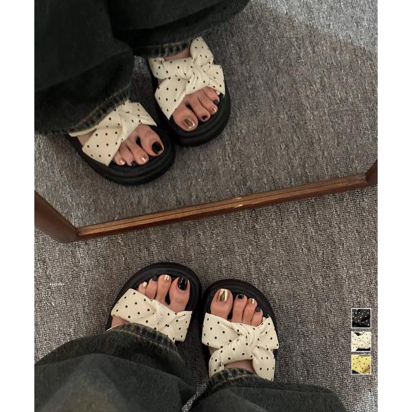 甲素材：合成皮革底素材：合成底カラー：ブラック/アイボリー/イエローサイズ：22.5cm（35）/23.0cm（36）/23.5cm（37）/24.0cm（38）/24.5cm（39）（カッコ内は靴底表記となります）[22.5]長さ:約22...