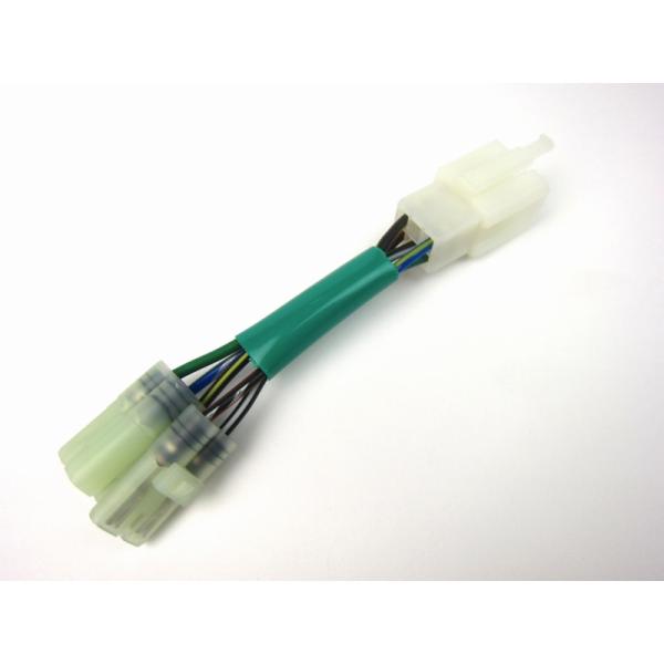 ■特徴端子仕様の異なるCDIの配線加工が不要になるコネクターです。ホンダ純正AB27(キャブレター車)モンキーのCDIを5極端子/1メインハーネスへカプラーオンが可能です。■内容CDI変換コネクタータイプA・・・1ケ