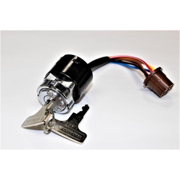 ■製品内容ダックスメインスイッチです。丸型コネクタータイプです。■適合車DAX ST50K1、K2DAX ST70K1、K2■ホンダ純正部品番号35100-098-017