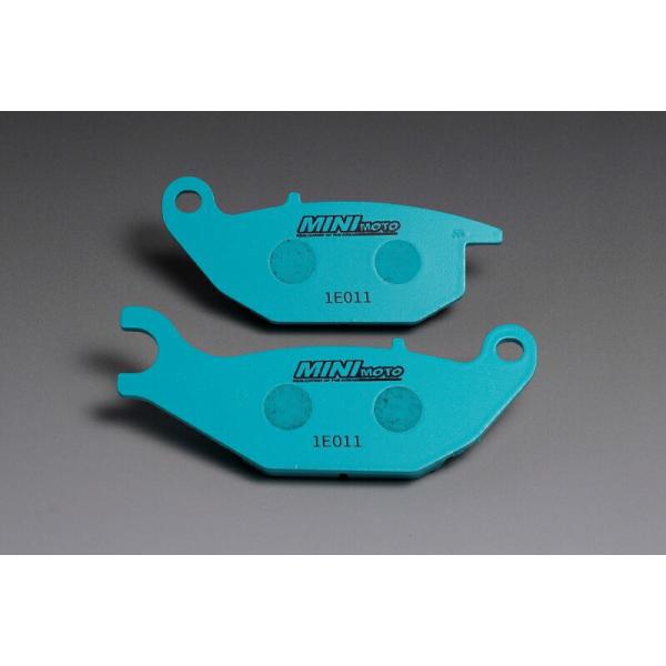 ■特長ストリート走行で優れたパフォーマンスを発揮するブレーキパッドです。耐久性とブレーキ効き性能を両立する高性能なブレーキパッドです。耐久性・制動力・コントロール性・パッドの鳴き・パッドの減り具合などにおいて、安定した性能を発揮します。雨や...