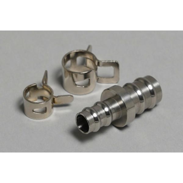 ■特長アルミ製アルマイトの異径ホースコネクターです。メカニカルなイメージのアルミ削り出し部品です。異なる内径のホースを変換することが可能です。異径ホースの接続に使用します。ビックフローコック、ビックキャブレター等を使用する際、サイズの異なる...