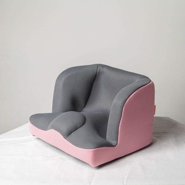 小さいお子さまは、集中力が途切れがち勉強や読書、食事など本当はもっと続けたくても姿勢が崩れてしまうのがその一因です。だから、正しい姿勢をサポートすることでお子さまのやる気を支えたい。学童いす用クッション LAPS kids（ラップスキッズ）...