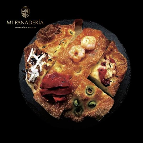 カタルーニャ地方やマジョルカ諸島で食されるCOCAをイメージして作ったフォカッチャ。それぞれの具材がもちもちのフォカッチャと相性抜群。1セットで6種類の味をお楽しみいただけます。ドライトマト&amp;チーズ・オリーブ・ローズマリー&amp;...