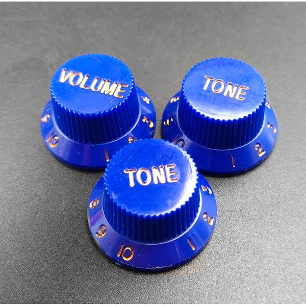 ご覧頂いてありがとうございます。【商品】ストラトキャスター　エレキギター・ベース用 ボリューム トーン コントロールボタン3点セット （1 x ボリュームノブ、2 × トーンノブ）サイズ：25mm*25mm*13mm※ミリ、インチ両方に対応...
