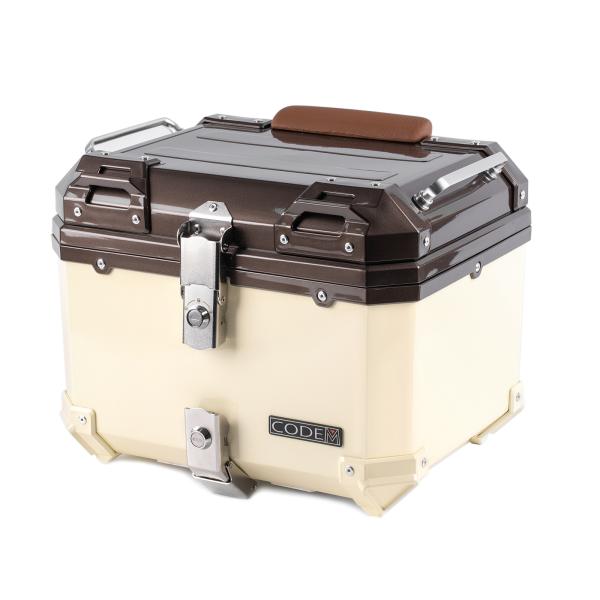 本製品の内装はブラックまたはブラウンのいずれかとなります。カラーはランダムでの発送となりますが、使用には支障ございません。【純正同色塗装】カブと同色の高品質ボディーで、車体に違和感なく馴染みます。特殊塗料により剥がれや傷に強く、美しさと耐久...