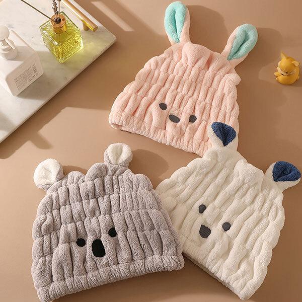 お子さまのおふろ直後にさっと着用できる、吸水アニマルキッズキャップです。耳付きのアニマルフェイスで、とってもかわいい♪濡れた髪の水分を素早く吸収してくれて湯冷め予防に◎洗濯しても色落ちしにくい素材を使用しております。思わずお子さまが笑顔にな...