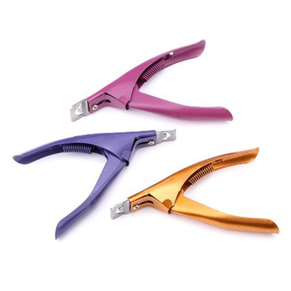 セルフネイルにオススメのネイルチップカッターです。簡単にネイルチップをカットできるのでご自宅で楽々ネイルケア。弾力性は調整可能、持ちやすいサイズで使いやすい仕様。思い通りの長さにカットでき、刃先の角度がカット時の爪割れを防ぎます。爪をカット...