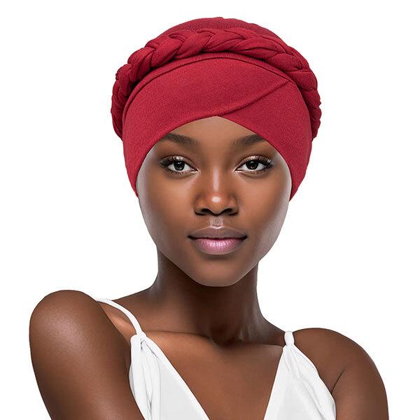 すっぽり被れるバンド付きのターバンキャップです。柔らかな三つ編み型がほどよいアクセントになるバンド付きです。シックで落ち着いた色から鮮やかで目立つ色まで揃えております。ポリエステル素材のため、柔らかく軽量で快適に着用出来ます。スキンケアや掃...
