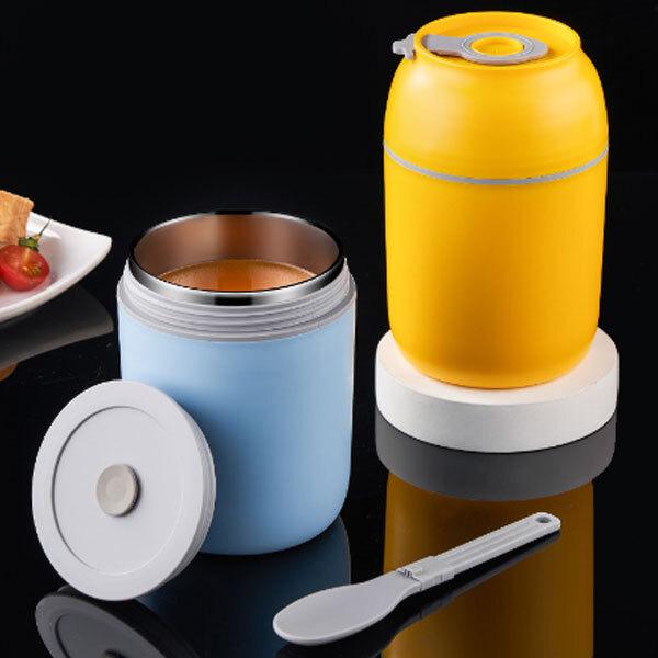 折りたたみ式スプーンのついた保温弁当箱です。スタイリッシュな外観がとてもオシャレです。断熱構造で表面まで熱くなりにくいのが特徴です。保温、保冷対応でいつでもあったかいご飯が食べられます。持ち運びしやすい取っ手付きです。※スプーンが付属されて...