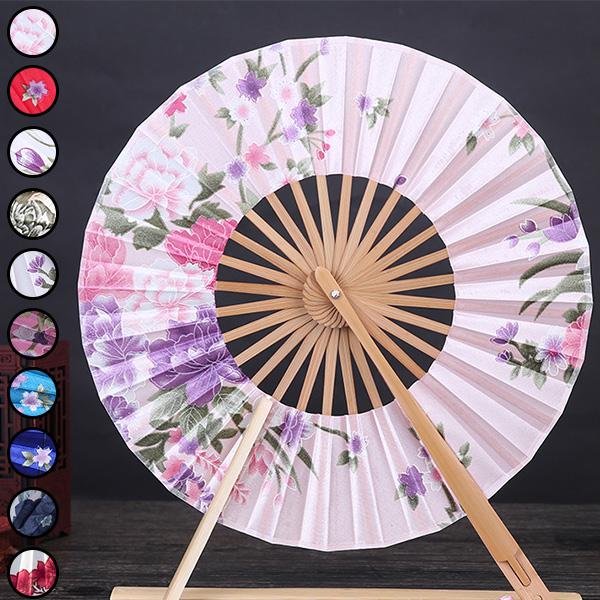 華やかに広がるオシャレな扇子です。扇ぐだけでなく色合いや風合いも楽しめる素敵な一品です。360度広げて優雅に仰ぐことが出来ます。暑い季節に大活躍間違いなしです。プレゼントにもピッタリ◎※ご覧になっているモニター・PC環境により実際の商品と色...