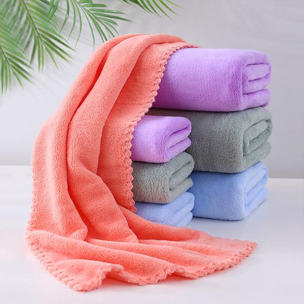 ホテルライクなデザインと質感が贅沢なタオルです。繊細な肌触りと心地よいソフトさが特長。艶やかなカラーが上品なアクセントを提供します。コーラルベルベット素材が素早く効果的な水分吸収を実現。同色2枚セットで、忙しい日々にも便利で魅力的な家庭用タ...