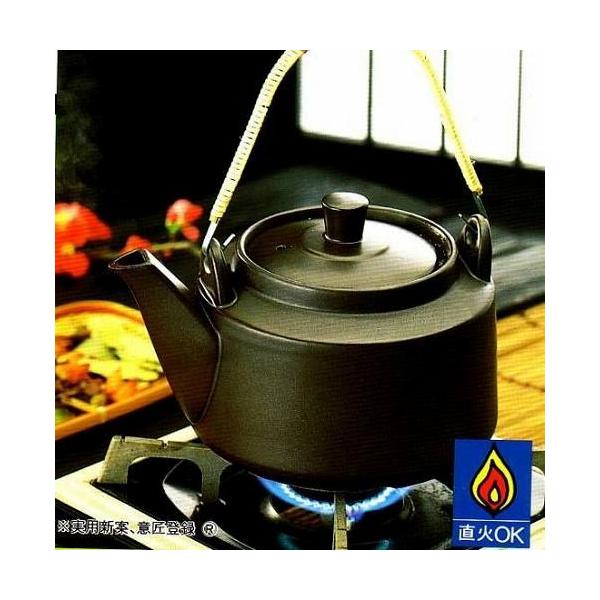 超耐熱性なので普通のやかんのように使えます。土瓶なのでさめにくく純粋なお湯が沸かせます。口が広いので洗いやすいのもこの土瓶の特徴です。●便利な土瓶敷付き！※萬古焼は窯に入れる前に、一つ一つ手作業で釉薬をかけております。同じように釉薬をかけて...