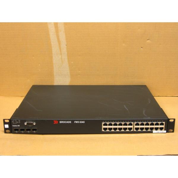 Brocade FastIron WSシリーズ　FWS 624G 24ポート ギガビットスイッチ 　中古　です。動作に問題がないことを確認済みです。すべての物理層(24×10/100/1000base-T、4×SFP(miniGBIC))は...