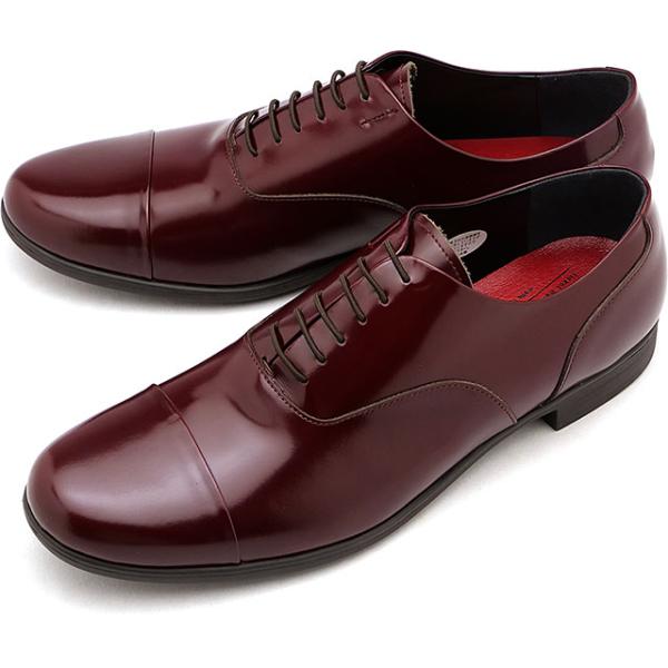 [ ブランド ]トラベルシューズ バイ ショセ　TRAVEL SHOES by chausser[ ジャンル ]短靴[ 素　 材 ]アッパー：ガラスレザー上品さ溢れるガラスレザーTRAVEL SHOESのストレートチップレースアップシューズ...