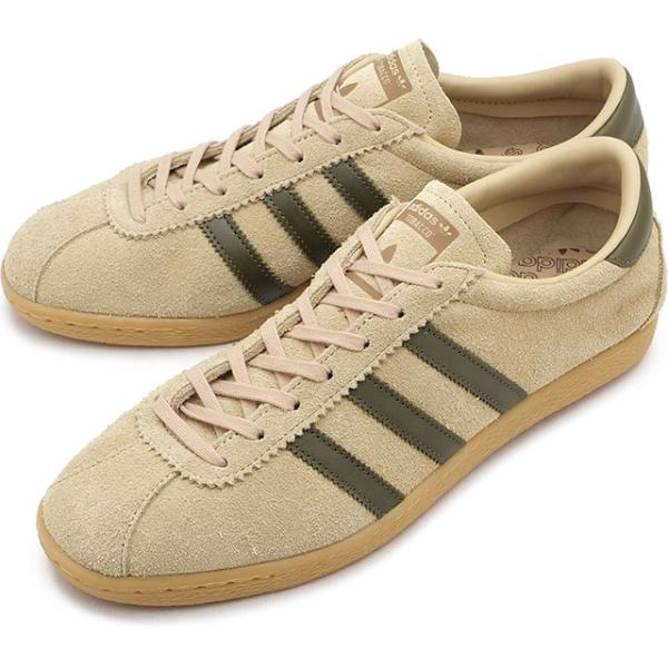 [ ブランド ] アディダス　adidas[ ジャンル ]スニーカー[ 素　 材 ]アッパー：天然皮革アウトソール：ゴム底[ 原産国 ]ベトナム上品な大人の雰囲気を纏うレトロスニーカー1972年に当時のトレーニングシューズをレジャーシーン向...