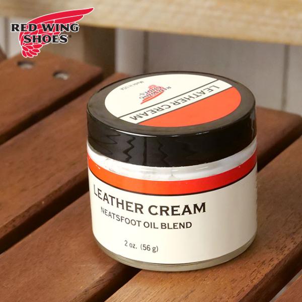 [ ブランド ] レッドウィング 　RED WING[ ジャンル ]シューズケア用品[ 成　分 ]天然ニーツフットオイル（牛脚油）、水、有機溶剤（微量）[ 内容量 ]2oz（56.7g）オイルをやさしく補給する、画期的なレザーケア用品通常の...