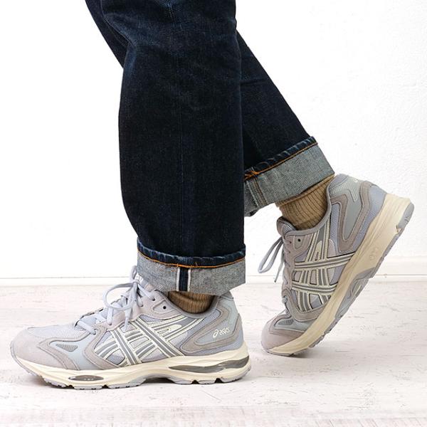 [ ブランド ] アシックス　ASICS[ ジャンル ]スニーカー[ 素　 材 ]アッパー：天然皮革／人工皮革／合成繊維[ 原産国 ]ベトナム伝統と革新が織りなす、足元の新スタンダード1990年代後半〜2000年代前半のGEL-KAYANO...