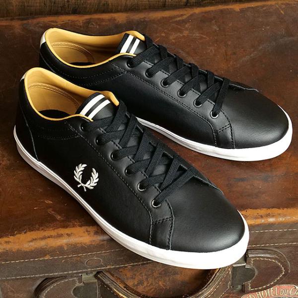 FRED PERRY フレッドペリー ベースラインレザー スニーカー FRED PERRY フレッドペリー ベースラインレザー スニーカー