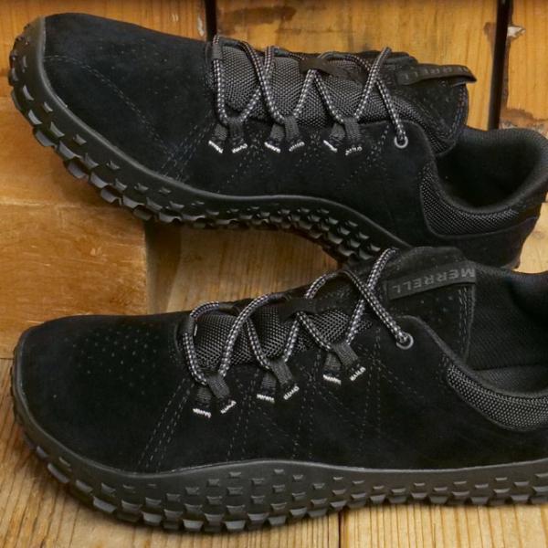 [ ブランド ] メレル　MERRELL[ ジャンル ]スニーカー／トレッキングシューズ[ 素　 材 ]アッパー：ピッグスキンレザーアウトソール：クァンタムグリップラバーアウトドアはもちろん、タウンまで幅広く使える万能シューズメレル人気のベ...