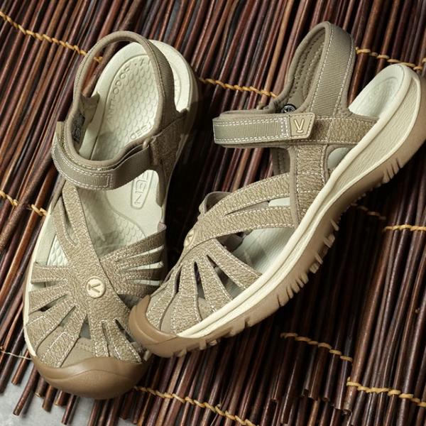 [ ブランド ] キーン　KEEN[ ジャンル ]サンダル[ 素　 材 ]アッパー：マイクロファイバー／ポリエステル優れた機能と女性らしいデザインが魅力優れた機能とシンプルなデザインを併せ持ったコンフォートサンダル『ROSE SANDAL』...
