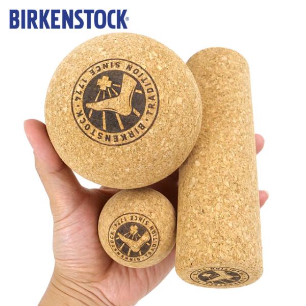[ ブランド ] ビルケンシュトック　BIRKENSTOCK[ ジャンル ]フットケア用品[ 素　 材 ]天然コルク[ サイズ ]コルクボール（小）：50mmコルクボール（大）：90mmコルクローラー：幅50×長さ160mm巾着バッグ：幅2...