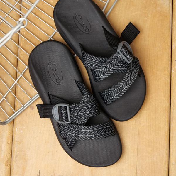 [ ブランド ] チャコ　Chaco[ ジャンル ]サンダル[ 素　 材 ]アッパー：リサイクルポリエステル着脱がラクになったスライドタイプリサイクル素材を使用したEVA製ミッドソールを採用し、環境にも配慮しています。ヒール部分には新しいメ...