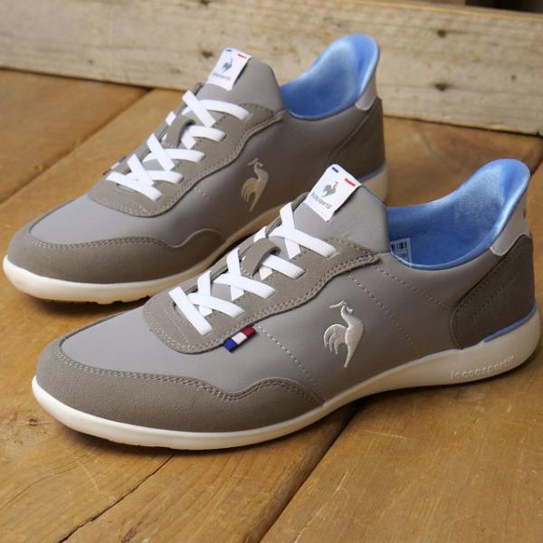 [ ブランド ] ルコックスポルティフ　le　Coq　Sportif[ ジャンル ]スニーカー[ 素　 材 ]アッパー：合成繊維／合成皮革[ 原産国 ]中国軽さとフィット感を両立。さっと履けて毎日スタイリッシュ薄底で軽量ながら快適な履き心地...