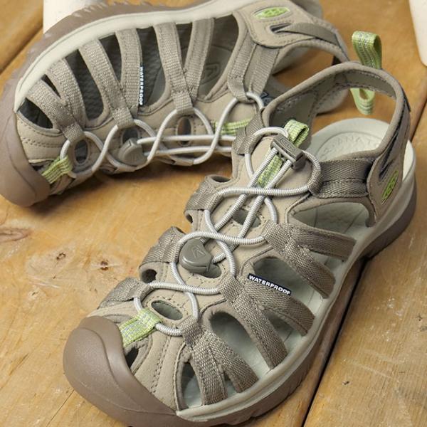 [ ブランド ] キーン　KEEN[ ジャンル ]サンダル／スポーツサンダル[ 素　 材 ]アッパー：ポリエステル女性らしいデザインが魅力のアウトドアサンダルフェミニンなデザインを採用したスタイリッシュモデル『WHISPER（ウィスパー）』...