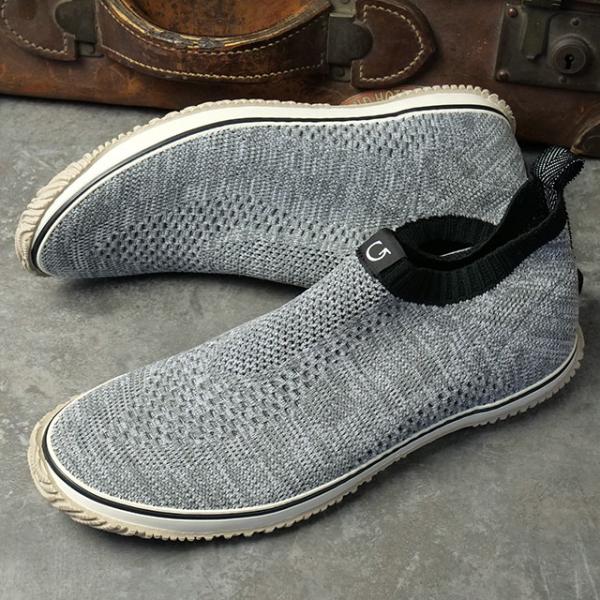 [ ブランド ] スピングル　SPINGLE[ ジャンル ]スニーカー[ 素　 材 ]アッパー：ナイロン／ポリエステル[ 原産国 ]日本柔らかくフィット、軽やかグレーの快適スリッポンナイロンのジャガード織りニットを使用したスリッポンモデルの...