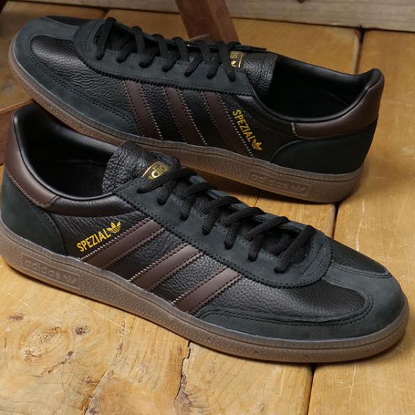 [ ブランド ] アディダス　adidas[ ジャンル ]スニーカー[ 素　 材 ]アッパー：天然皮革／合成皮革アウトソール：ゴム底[ 原産国 ]カンボジアクラシックなデザインが美しい、アディダスオリジナルスの名品コートやストリートのアイコ...