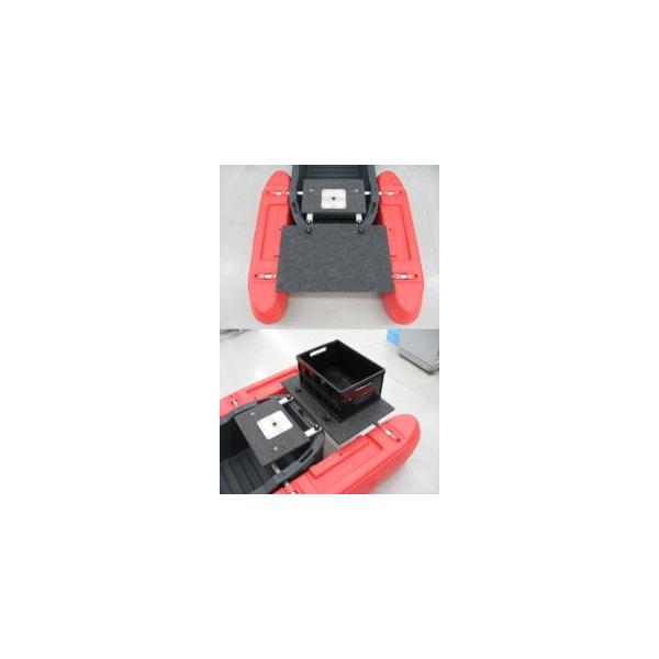 荷物置き用のリアデッキです。改造キットのＵボルトを使用して固定します。折りたたみのコンテナをビス止めして使用すると便利です。※コンテナは付属しておりません。最大積載量は１０ｋｇとなります。人は乗らないで下さい。サイズ   縦４５ｃｍ×横７０...