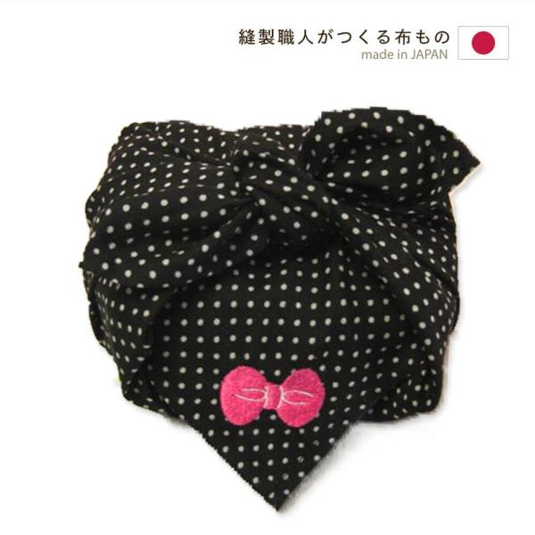 ■ランチクロスの生地柄(デザイン)の特徴お弁当を包むととっても可愛いリボンの刺繍が顔を出します！■ランチクロスの特徴安心の日本製！当社で丁寧に縫製しました。町のミシン工房の縫製職人による手作り品です。お子様にも安心して使っていただけるよう安...